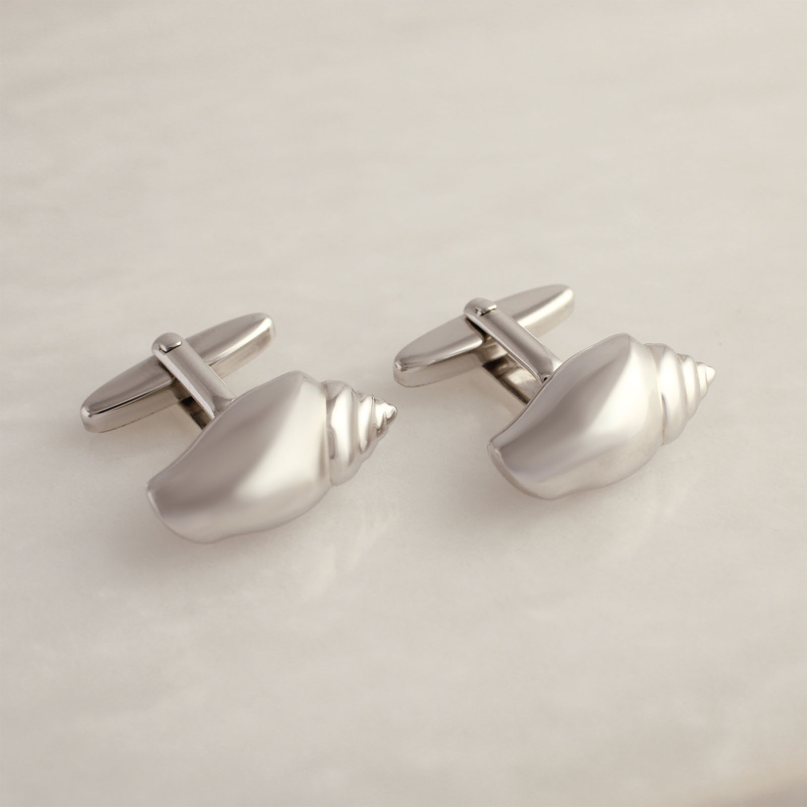 Conch Shell Cufflinks - Memorielle Luxury Urns & Keepsakes